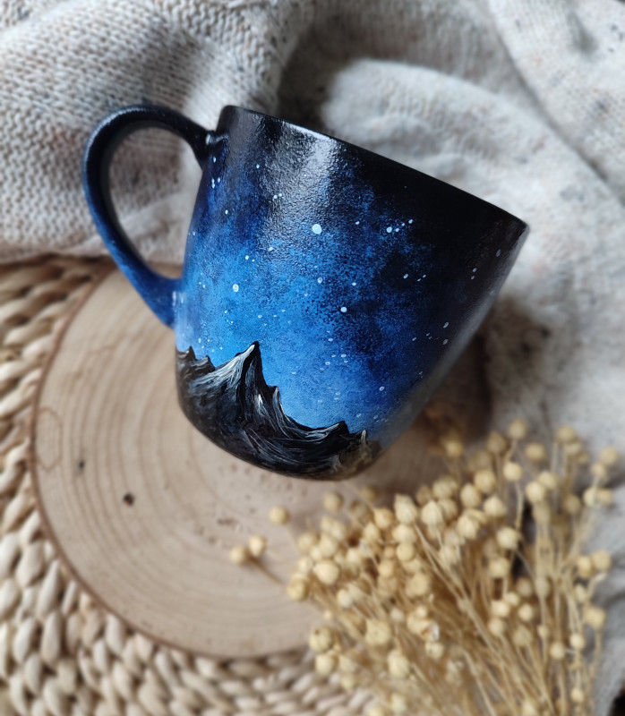 Kubek ręcznie malowany góry nocą 400 ml - Sklep Online Artyferia